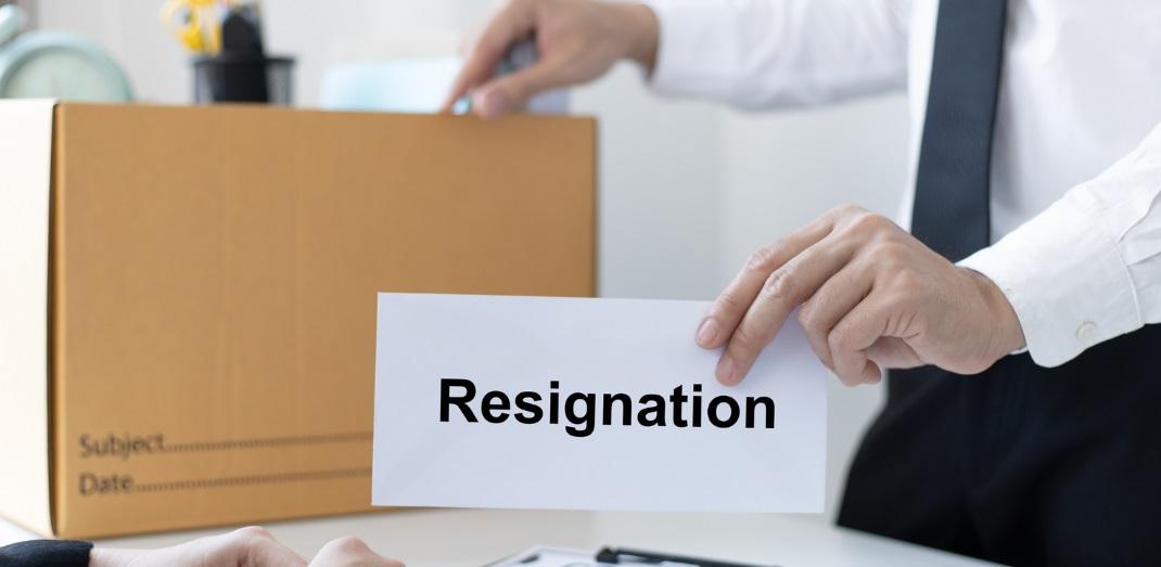 Managing Employee Resignations: Best Practices | VPM Payroll